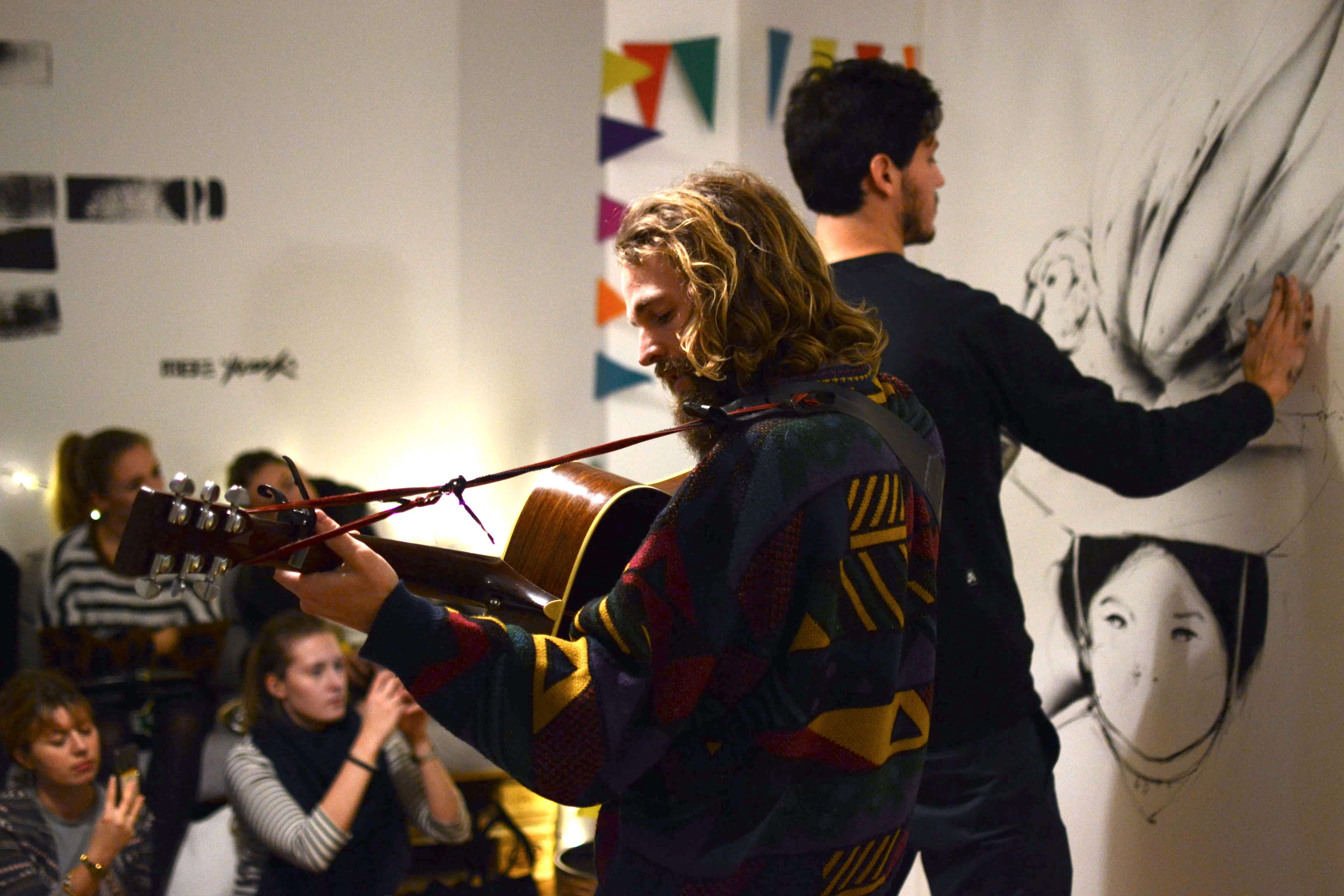 Home | Book a Street Artist